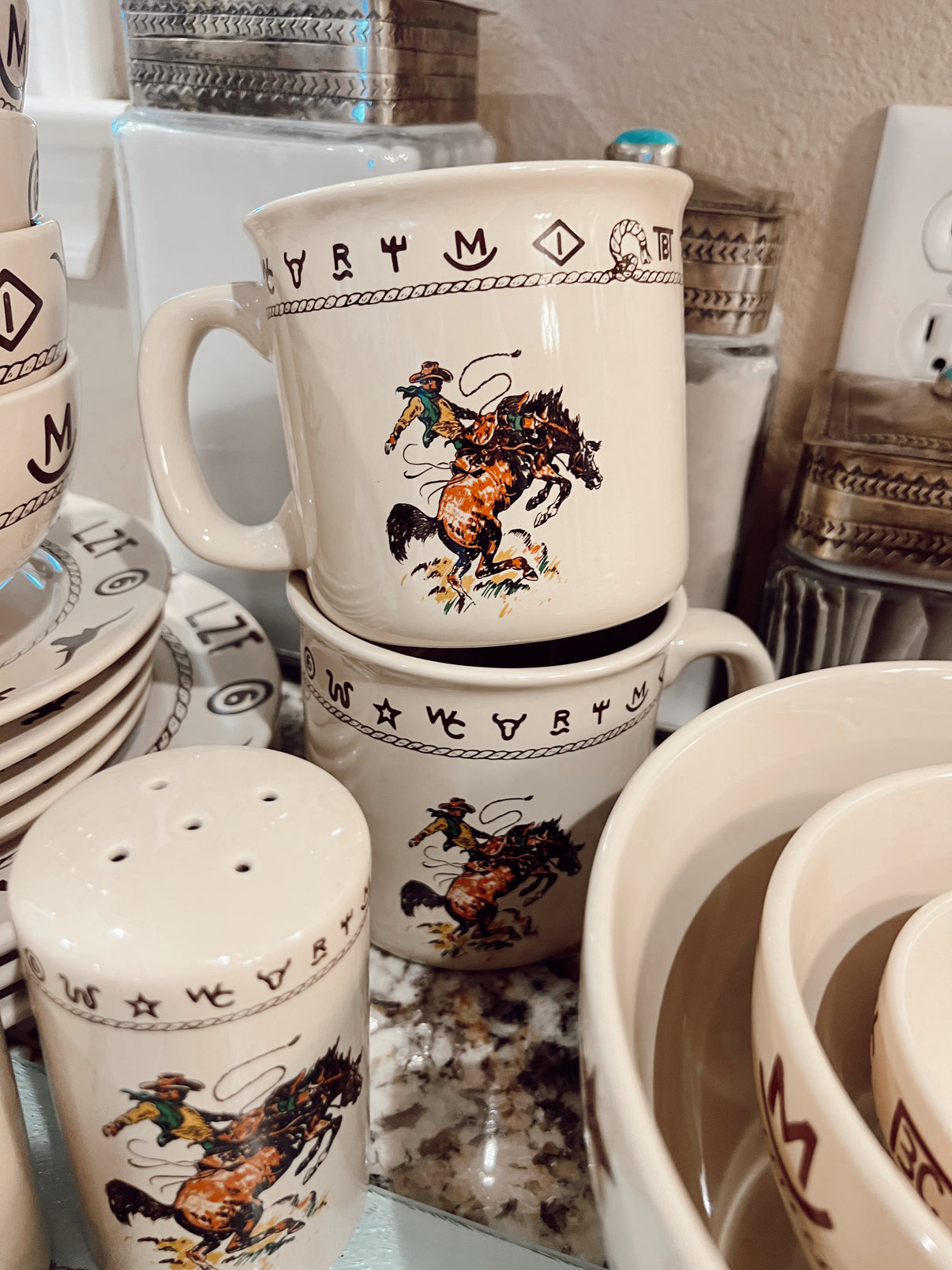 The Large Bronc Mug – Western Vogue Boutique